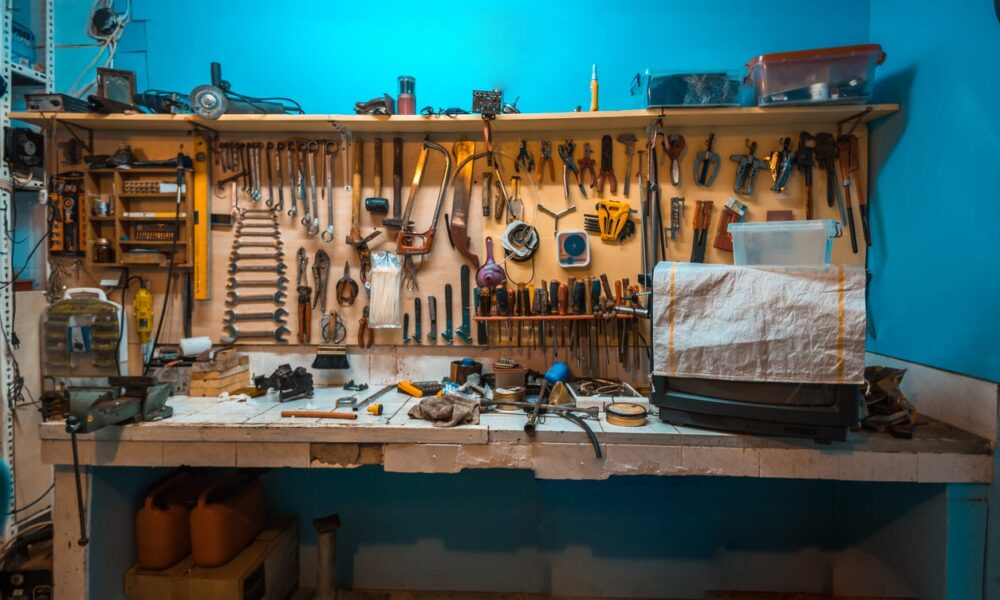 Organize and Optimize: Innovative Workshop Workbench Ideas for Your ...